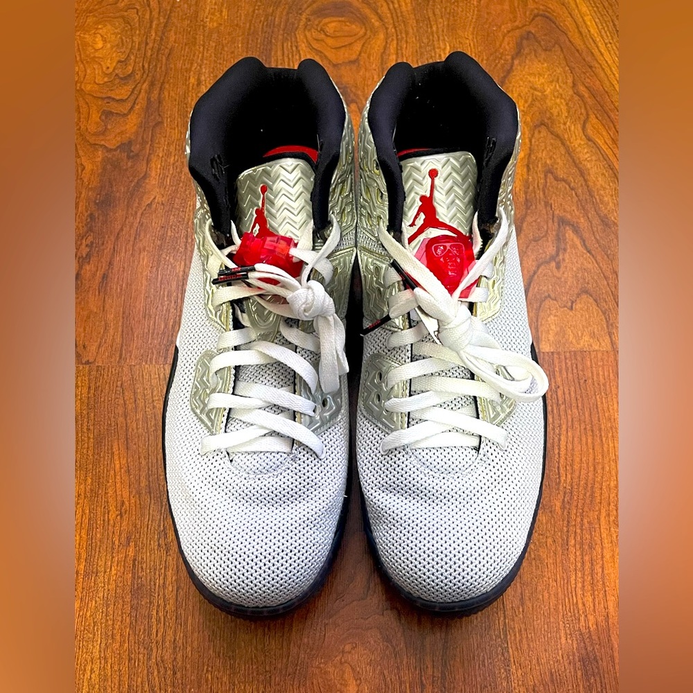 Jordan Spike 40s With Original Lease Lock Condition N… - Gem